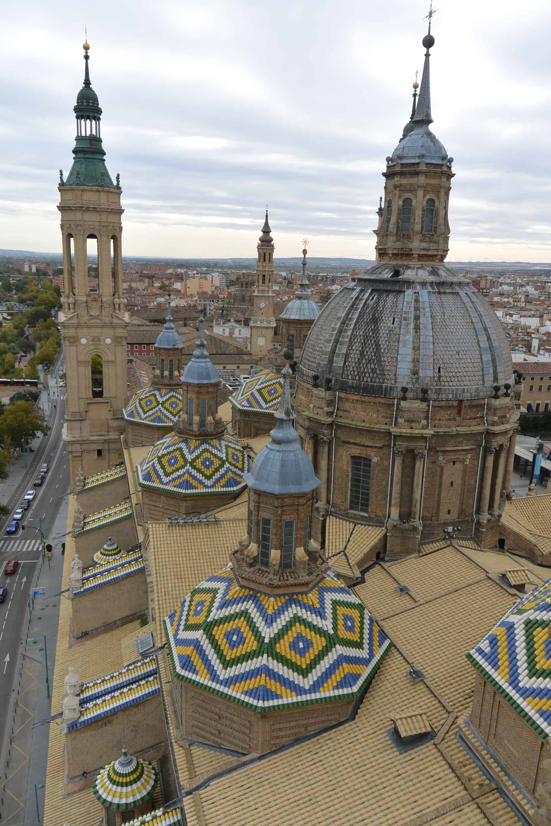 the view of Zaragoza from the tower and about the Cathedral