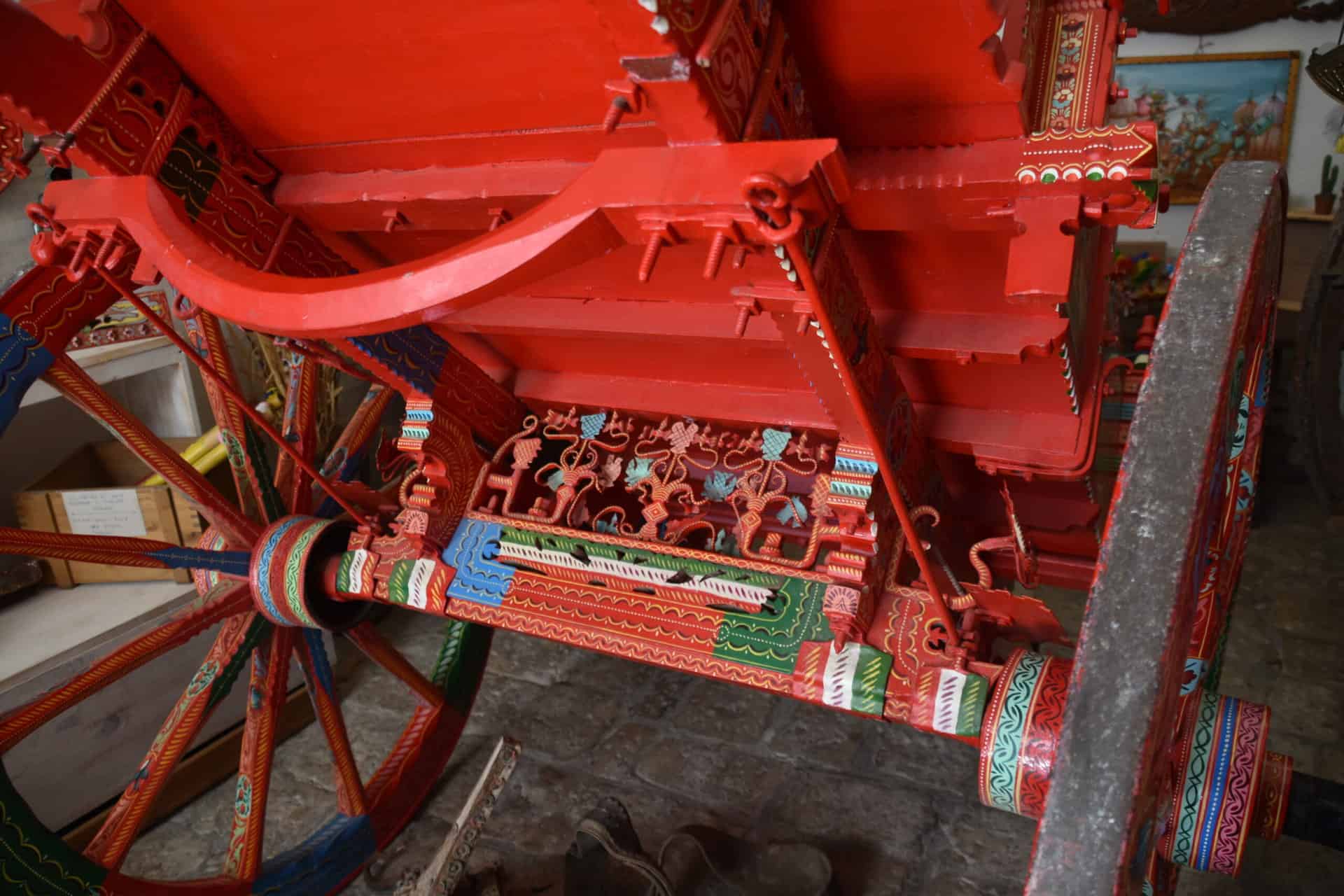 People who makes the traditional carts - Miranda Loves Travelling